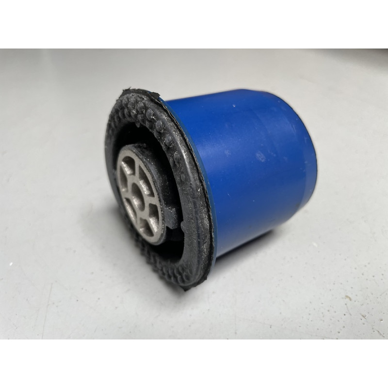 Silentbloc de traverse AR 207 / 208 / DS3 - acheter en ligne